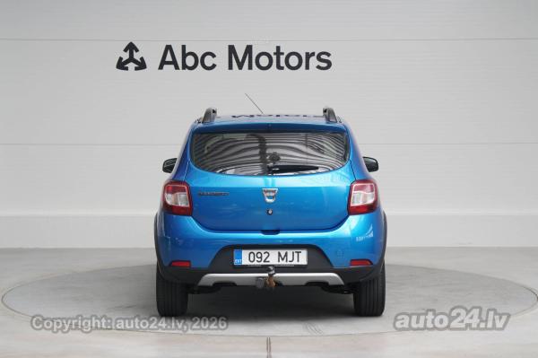 Blue Dacia Sandero 2015 in Tallinn, with an engine capacity of 0.90 L and mileage of 153 thousand km for 4490 €, photo 5 on AUTOMOTO.COM.LV