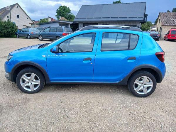Zils Dacia Sandero 2015 Kelmė, ar dzinēja tilpumu 0.90 L un nobraukumu 130 tūkst. km par 4700 €, foto 10 vietnē AUTOMOTO.COM.LV