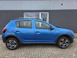 Zils Dacia Sandero 2015 Tauragė, ar dzinēja tilpumu 1.50 L un nobraukumu 292 tūkst. km par 3950 €, foto 8 vietnē AUTOMOTO.COM.LV