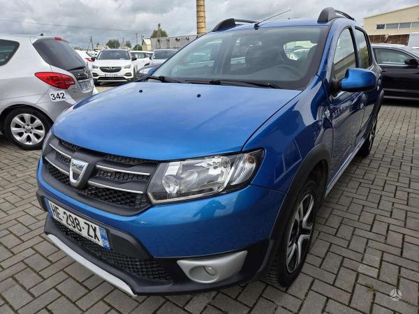Zils Dacia Sandero 2015 Tauragė, ar dzinēja tilpumu 1.50 L un nobraukumu 292 tūkst. km par 3950 €, foto 9 vietnē AUTOMOTO.COM.LV