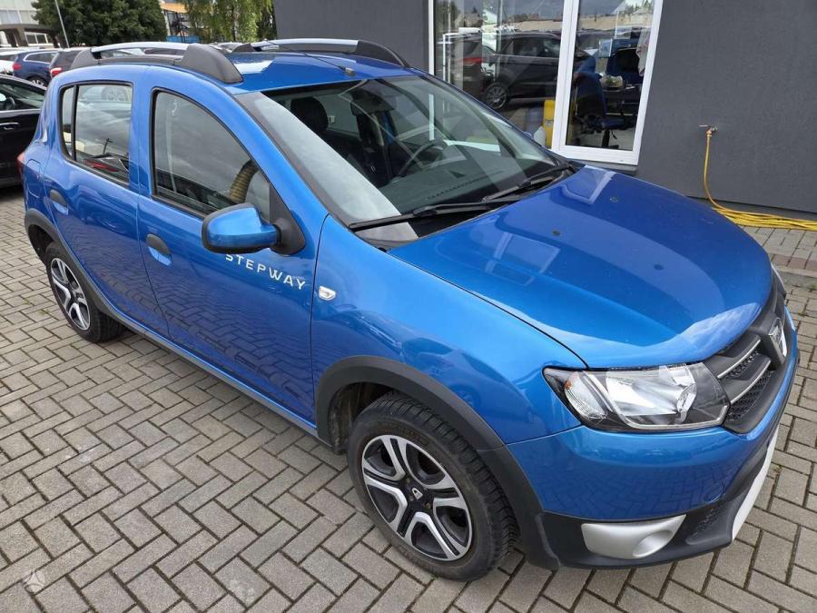 Zils Dacia Sandero 2015 Tauragė, ar dzinēja tilpumu 1.50 L un nobraukumu 292 tūkst. km par 3950 €, foto 13 vietnē AUTOMOTO.COM.LV