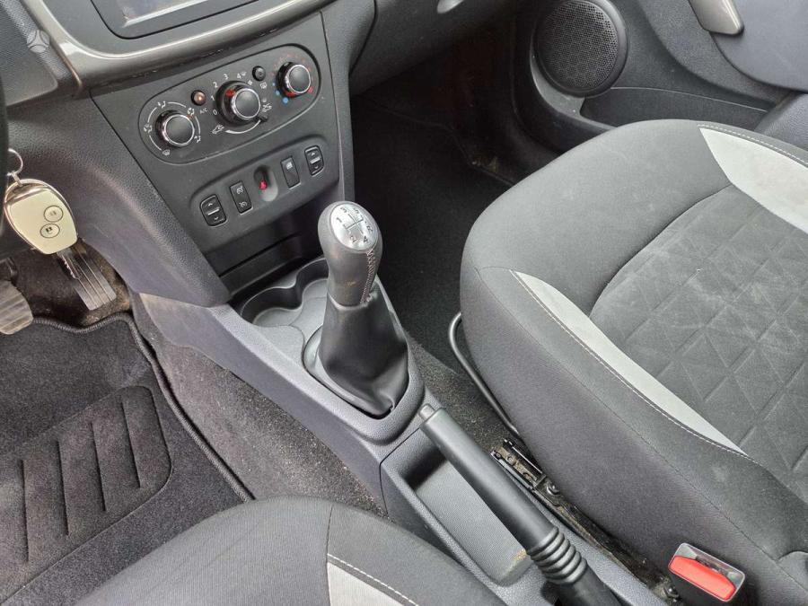 Zils Dacia Sandero 2015 Tauragė, ar dzinēja tilpumu 1.50 L un nobraukumu 292 tūkst. km par 3950 €, foto 29 vietnē AUTOMOTO.COM.LV