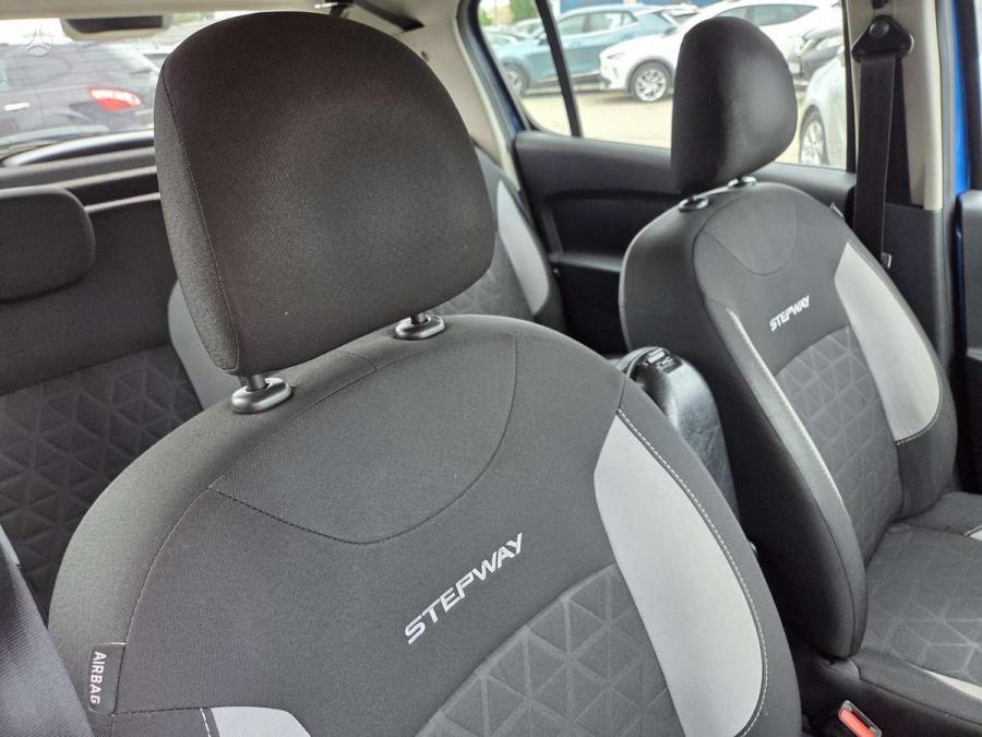 Zils Dacia Sandero 2015 Tauragė, ar dzinēja tilpumu 1.50 L un nobraukumu 292 tūkst. km par 3950 €, foto 35 vietnē AUTOMOTO.COM.LV