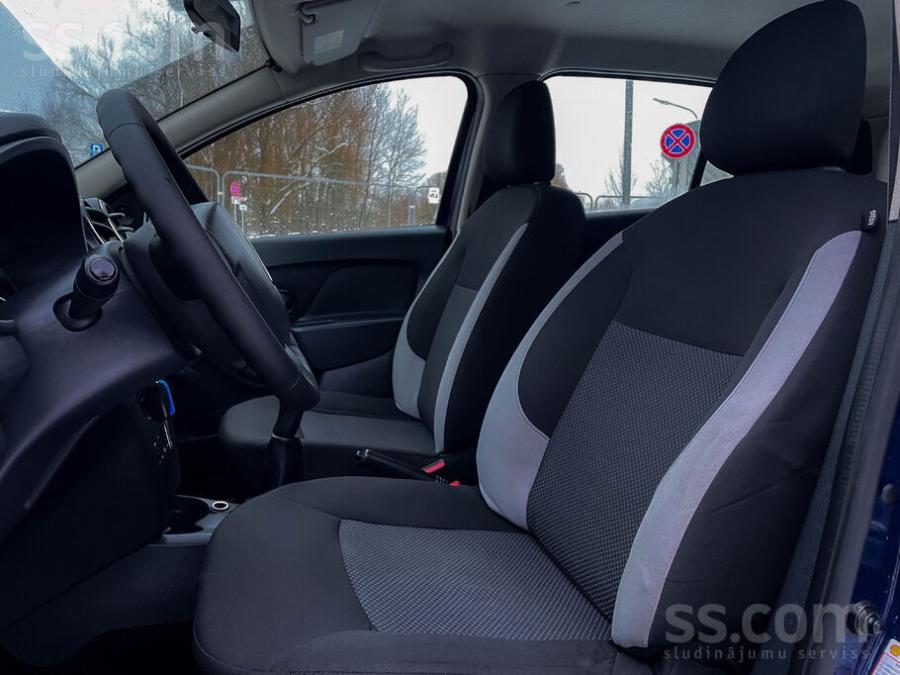 Zils Dacia Sandero 2016 Rīga, ar dzinēja tilpumu 1.50 L un nobraukumu 229 tūkst. km par 3990 €, foto 7 vietnē AUTOMOTO.COM.LV