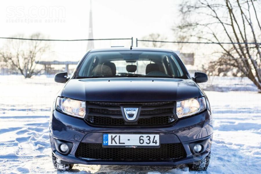 Blue Dacia Sandero 2016 in Riga, with an engine capacity of 1.50 L and mileage of 220 thousand km for 5490 €, photo 3 on AUTOMOTO.COM.LV