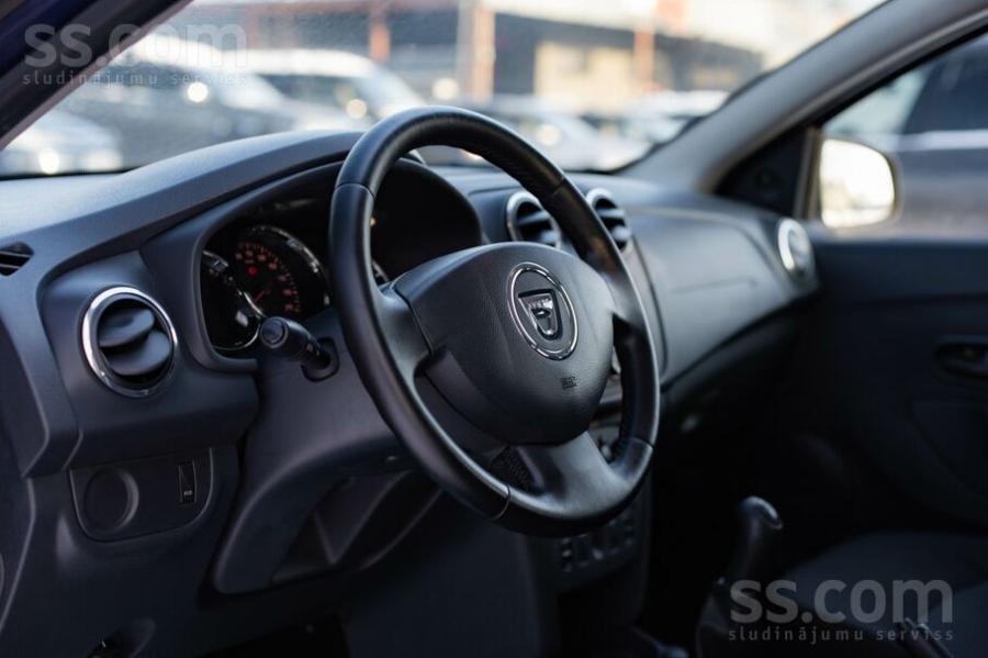 Blue Dacia Sandero 2016 in Riga, with an engine capacity of 1.50 L and mileage of 220 thousand km for 5490 €, photo 12 on AUTOMOTO.COM.LV