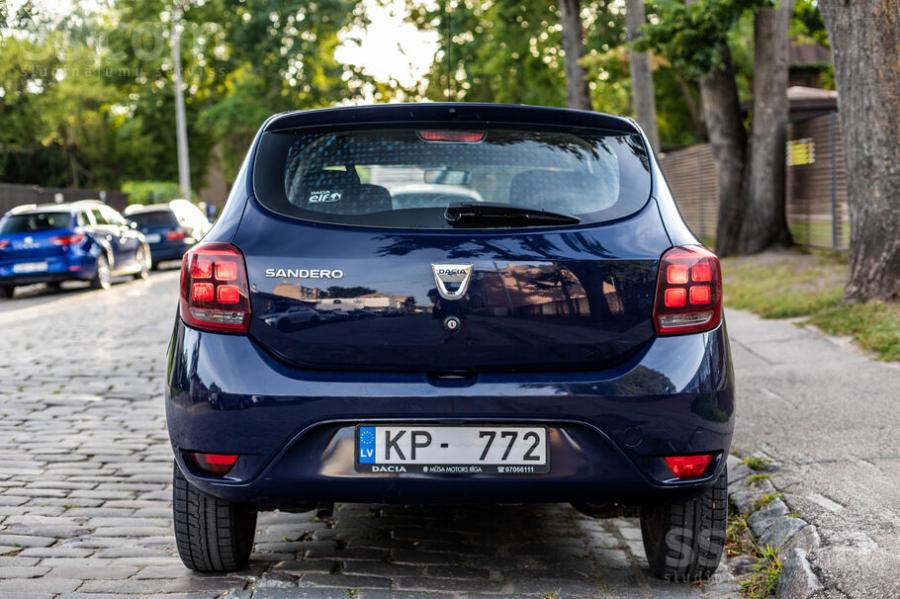Zils Dacia Sandero 2017 Rīga, ar dzinēja tilpumu 1.50 L un nobraukumu 251 tūkst. km par 3990 €, foto 6 vietnē AUTOMOTO.COM.LV