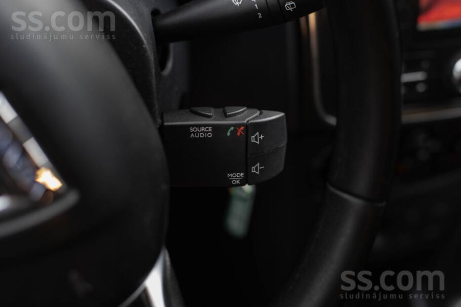 Zils Dacia Sandero 2017 Rīga, ar dzinēja tilpumu 1.50 L un nobraukumu 251 tūkst. km par 3990 €, foto 15 vietnē AUTOMOTO.COM.LV