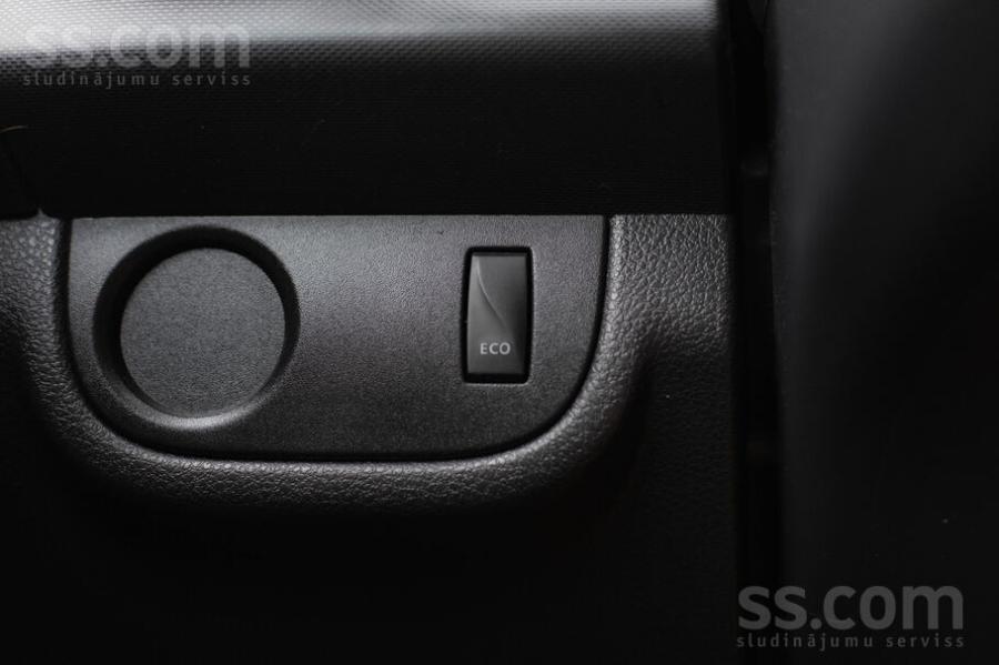 Zils Dacia Sandero 2017 Rīga, ar dzinēja tilpumu 1.50 L un nobraukumu 251 tūkst. km par 3990 €, foto 16 vietnē AUTOMOTO.COM.LV