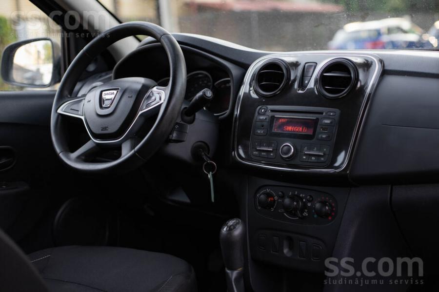 Zils Dacia Sandero 2017 Rīga, ar dzinēja tilpumu 1.50 L un nobraukumu 251 tūkst. km par 3990 €, foto 20 vietnē AUTOMOTO.COM.LV
