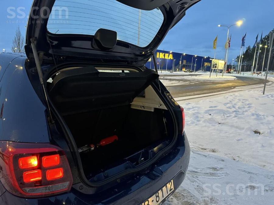 Синий Дачия Сандеро 2018 в Рига, объемом двигателя 1.00 л и пробегом 64 тыс. км за 5200 €, фото 23 на AUTOMOTO.COM.LV