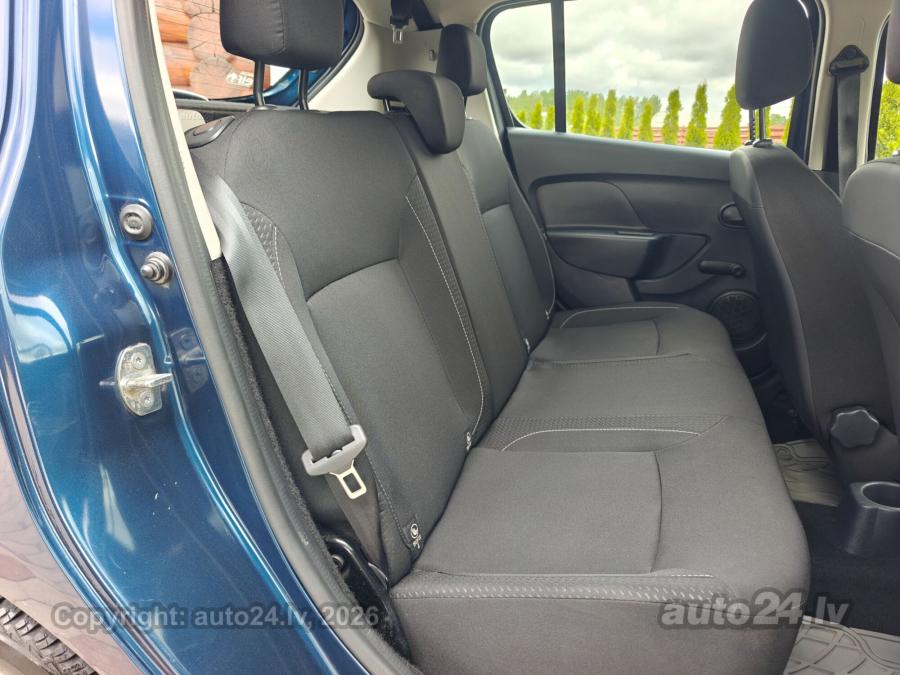 Blue Dacia Sandero 2019 in Paide, with an engine capacity of 1.00 L and mileage of 89 thousand km for 3490 €, photo 14 on AUTOMOTO.COM.LV