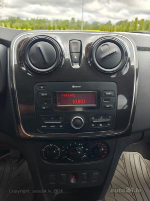 Blue Dacia Sandero 2019 in Paide, with an engine capacity of 1.00 L and mileage of 89 thousand km for 3490 €, photo 19 on AUTOMOTO.COM.LV