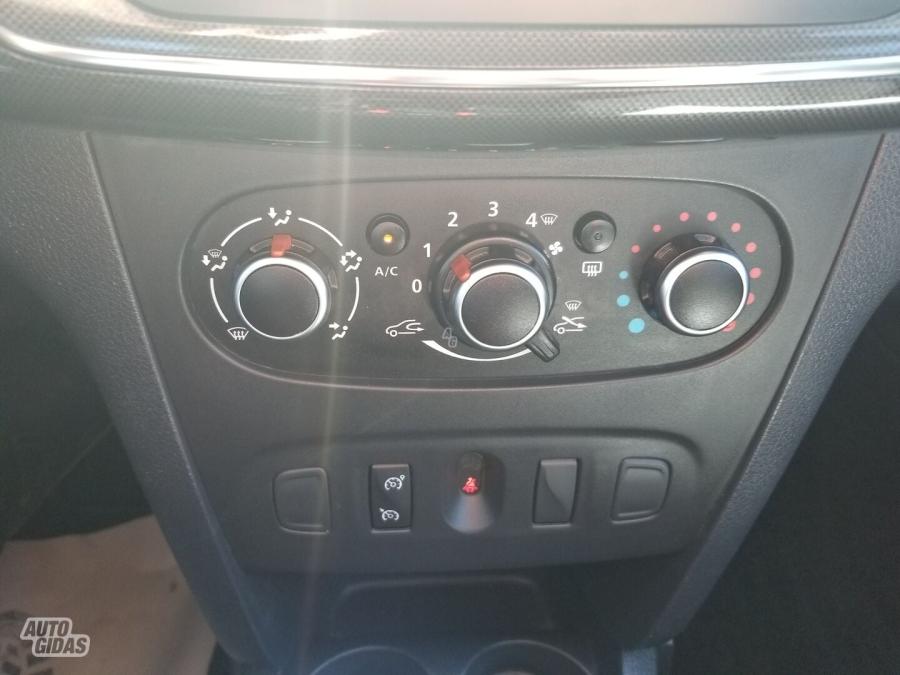 Blue Dacia Sandero 2019 in Kaunas, with an engine capacity of 0.90 L and mileage of 161 thousand km for 3650 €, photo 18 on AUTOMOTO.COM.LV