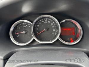 Blue Dacia Sandero 2019 in Paide, with an engine capacity of 1.00 L and mileage of 146 thousand km for 4390 €, photo 14 on AUTOMOTO.COM.LV