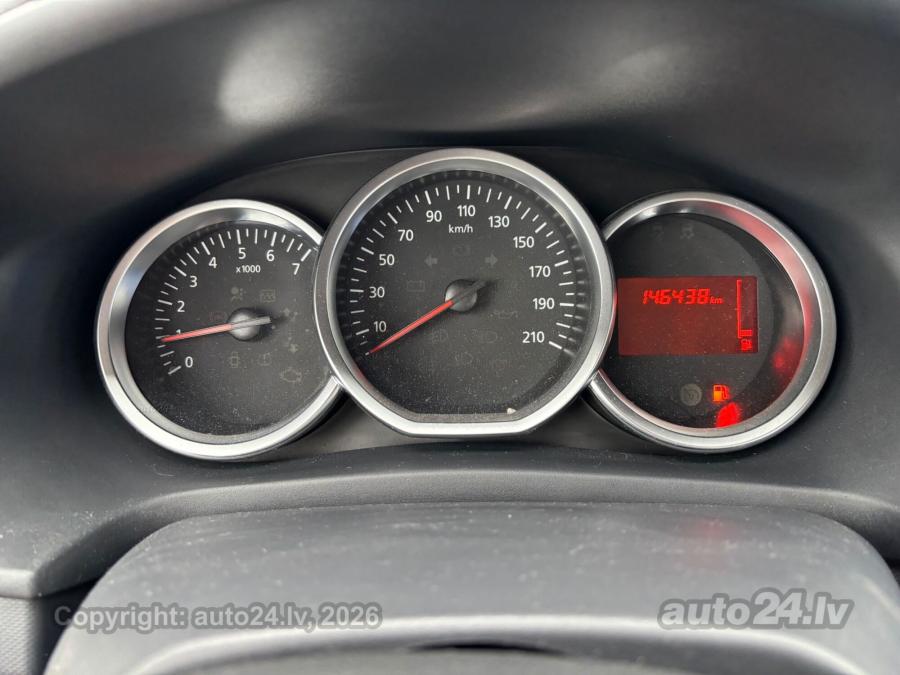 Blue Dacia Sandero 2019 in Paide, with an engine capacity of 1.00 L and mileage of 146 thousand km for 4390 €, photo 14 on AUTOMOTO.COM.LV