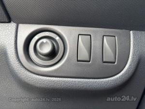 Blue Dacia Sandero 2019 in Paide, with an engine capacity of 1.00 L and mileage of 146 thousand km for 4390 €, photo 17 on AUTOMOTO.COM.LV