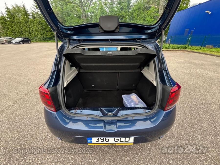 Blue Dacia Sandero 2019 in Paide, with an engine capacity of 1.00 L and mileage of 146 thousand km for 4390 €, photo 20 on AUTOMOTO.COM.LV