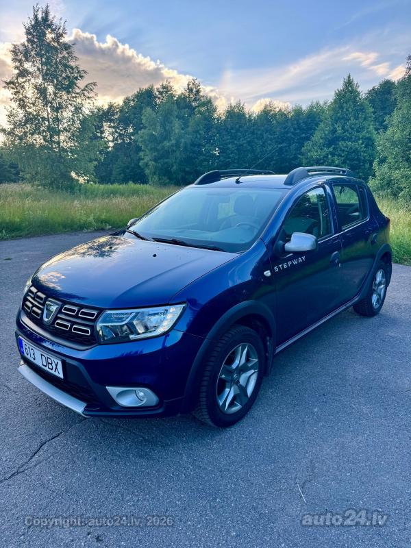 Blue Dacia Sandero 2019 in Tallinn, with an engine capacity of 0.90 L and mileage of 29 thousand km for 5900 €, photo 4 on AUTOMOTO.COM.LV