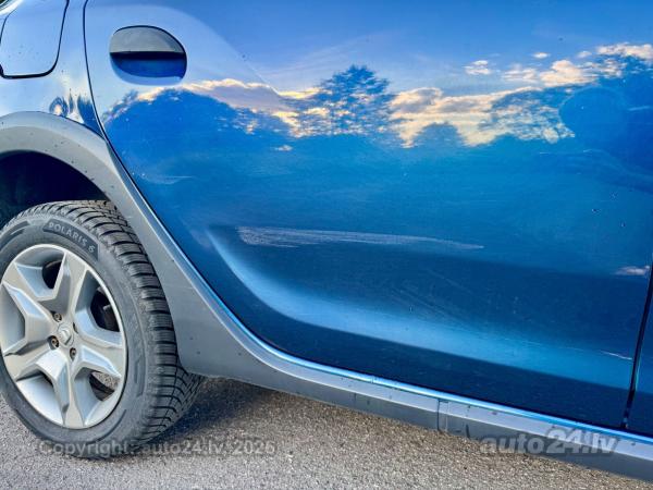 Blue Dacia Sandero 2019 in Tallinn, with an engine capacity of 0.90 L and mileage of 29 thousand km for 5900 €, photo 5 on AUTOMOTO.COM.LV