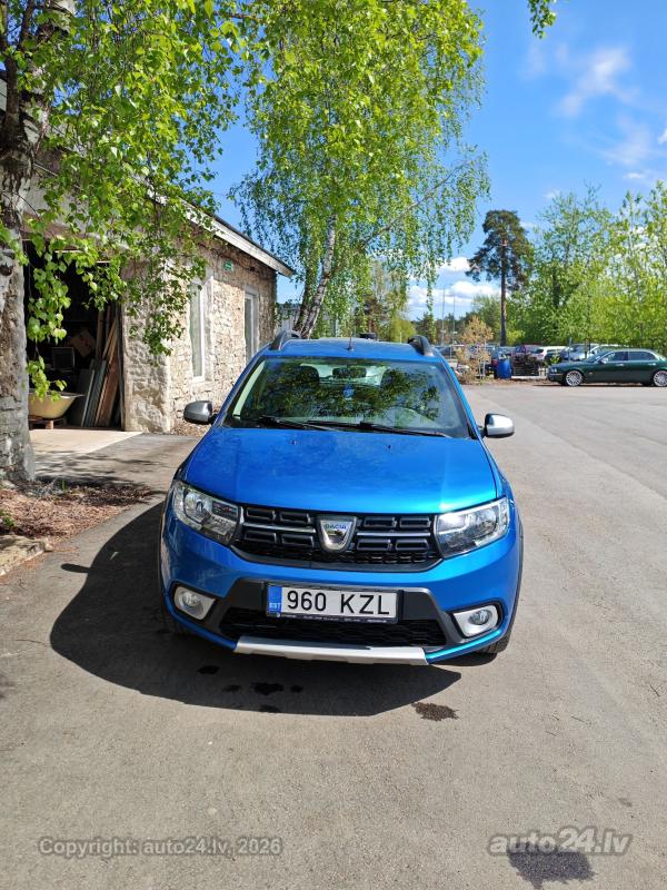 Zils Dacia Sandero 2020 Tallina, ar dzinēja tilpumu 0.90 L un nobraukumu 45 tūkst. km par 6400 €, foto  vietnē AUTOMOTO.COM.LV