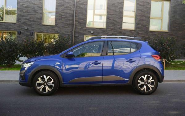 Blue Dacia Sandero 2021 in Vilnius, with an engine capacity of 1.00 L and mileage of 170 thousand km for 8900 €, photo 2 on AUTOMOTO.COM.LV
