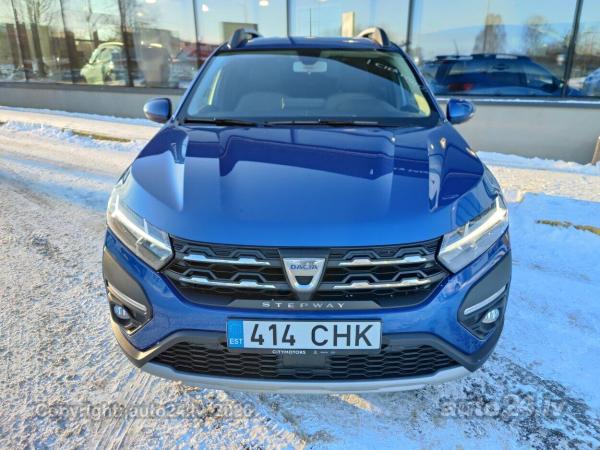 Blue Dacia Sandero 2022 in Tartu, with an engine capacity of 1.00 L and mileage of 38 thousand km for 12990 €, photo 8 on AUTOMOTO.COM.LV