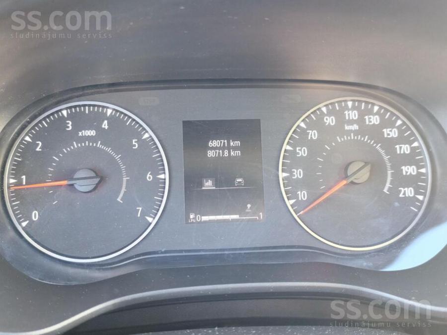 Blue Dacia Sandero 2023 in Riga, with an engine capacity of 1.00 L and mileage of 68 thousand km for 11100 €, photo 5 on AUTOMOTO.COM.LV