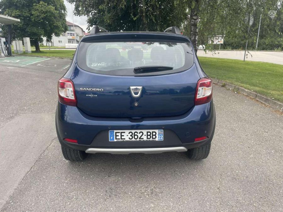 Zils Dacia Sandero 2016 Tauragė, ar dzinēja tilpumu 1.50 L un nobraukumu 227 tūkst. km par 3700 €, foto 5 vietnē AUTOMOTO.COM.LV