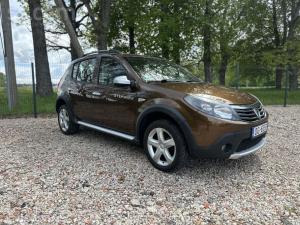 Brūns Dacia Sandero 2012 Cēsis, ar dzinēja tilpumu 1.60 L un nobraukumu 0 tūkst. km par 6200 €, foto 3 vietnē AUTOMOTO.COM.LV