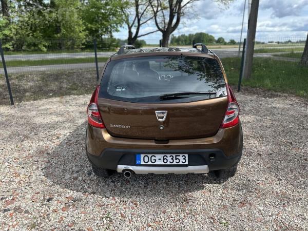 Brūns Dacia Sandero 2012 Cēsis, ar dzinēja tilpumu 1.60 L un nobraukumu 0 tūkst. km par 6200 €, foto 5 vietnē AUTOMOTO.COM.LV