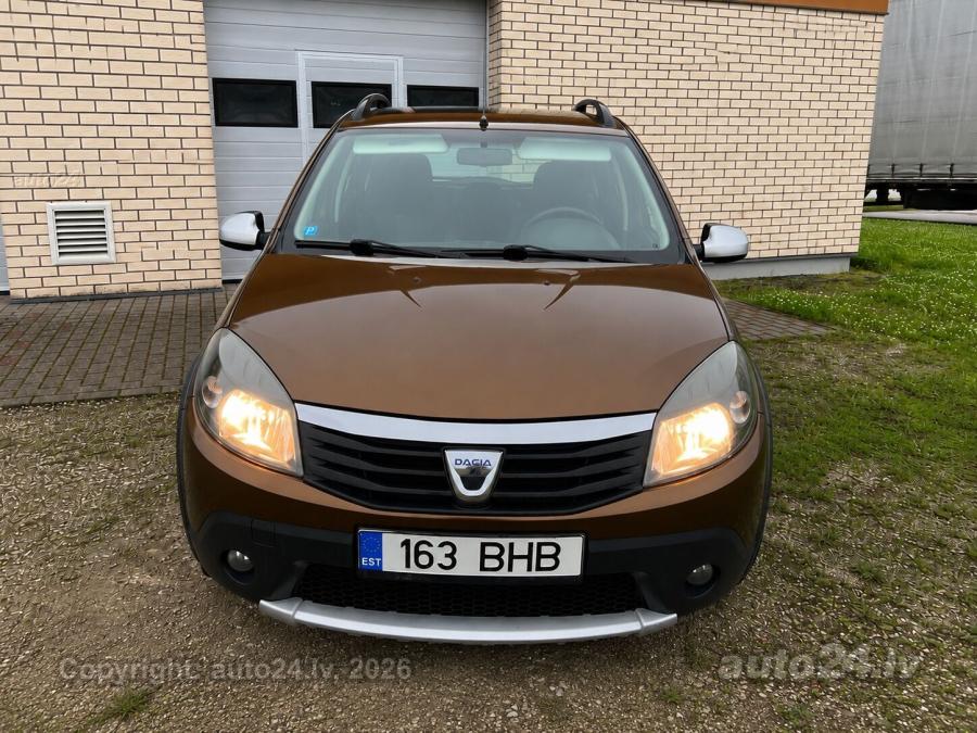 Brūns Dacia Sandero 2012 Paide, ar dzinēja tilpumu 1.60 L un nobraukumu 165 tūkst. km par 3799 €, foto 3 vietnē AUTOMOTO.COM.LV