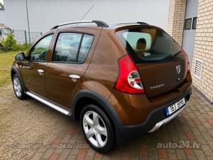 Brūns Dacia Sandero 2012 Paide, ar dzinēja tilpumu 1.60 L un nobraukumu 165 tūkst. km par 3799 €, foto 5 vietnē AUTOMOTO.COM.LV