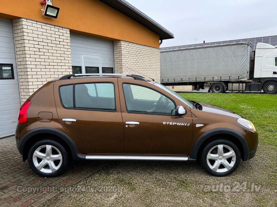 Brūns Dacia Sandero 2012 Paide, ar dzinēja tilpumu 1.60 L un nobraukumu 165 tūkst. km par 3799 €, foto 9 vietnē AUTOMOTO.COM.LV