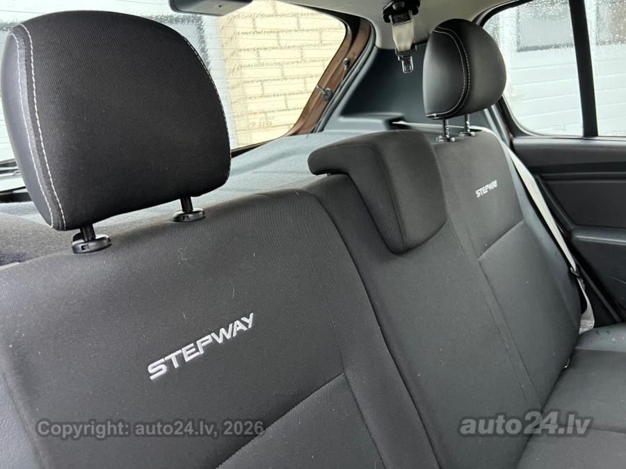 Brūns Dacia Sandero 2012 Paide, ar dzinēja tilpumu 1.60 L un nobraukumu 165 tūkst. km par 3799 €, foto 15 vietnē AUTOMOTO.COM.LV
