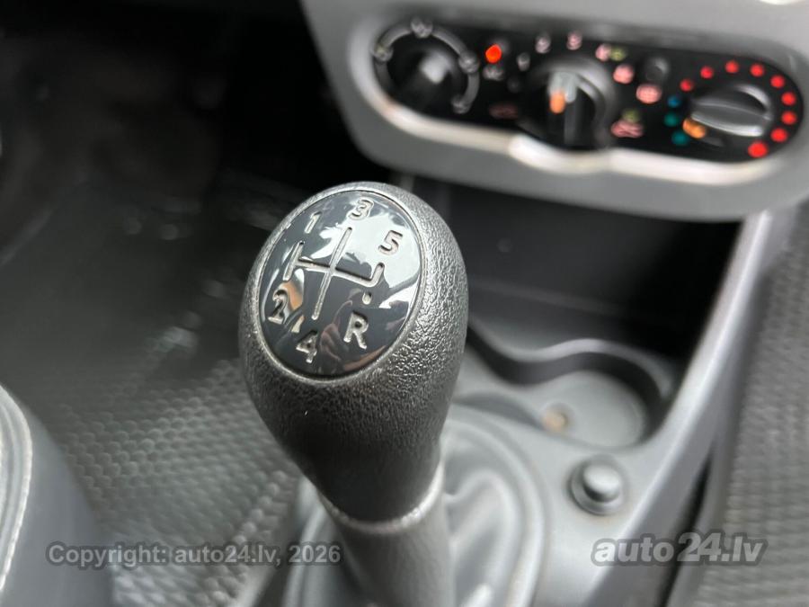 Brūns Dacia Sandero 2012 Paide, ar dzinēja tilpumu 1.60 L un nobraukumu 165 tūkst. km par 3799 €, foto 20 vietnē AUTOMOTO.COM.LV
