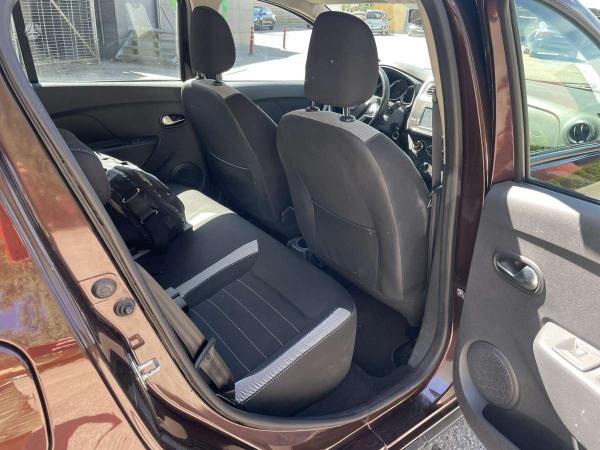 Brown Dacia Sandero 2017 in Vilnius, with an engine capacity of 0.90 L and mileage of 155 thousand km for 5700 €, photo 10 on AUTOMOTO.COM.LV