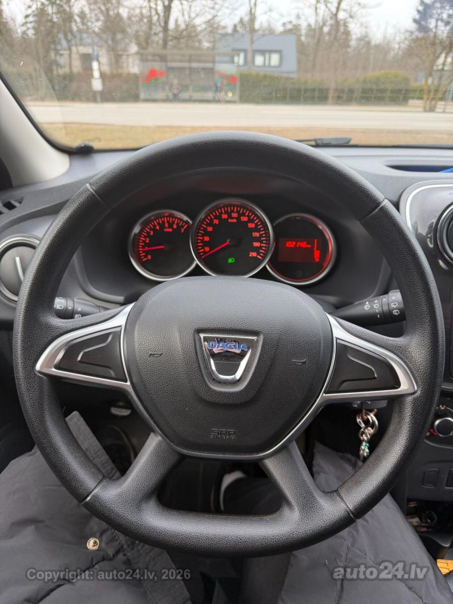 Brūns Dacia Sandero 2018 Tallina, ar dzinēja tilpumu 0.90 L un nobraukumu 103 tūkst. km par 5900 €, foto 10 vietnē AUTOMOTO.COM.LV