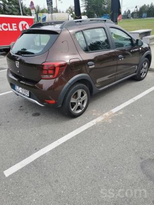 Brūns Dacia Sandero 2018 Rīga, ar dzinēja tilpumu 1.50 L un nobraukumu 85 tūkst. km par 6950 €, foto 9 vietnē AUTOMOTO.COM.LV