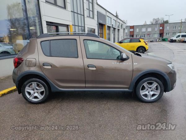 Brown Dacia Sandero 2019 in Tartu, with an engine capacity of 0.90 L and mileage of 104 thousand km for 6290 €, photo 2 on AUTOMOTO.COM.LV
