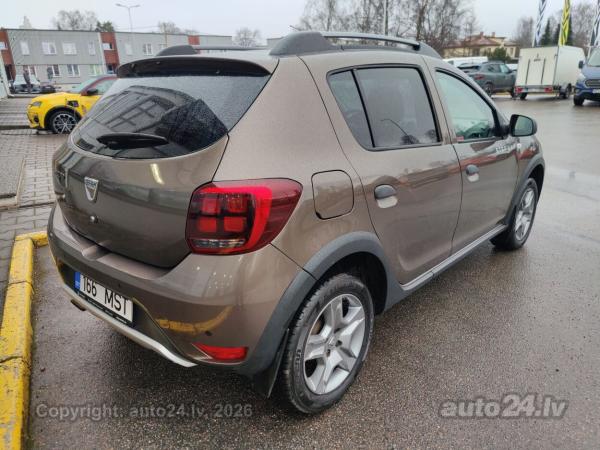 Brown Dacia Sandero 2019 in Tartu, with an engine capacity of 0.90 L and mileage of 104 thousand km for 6290 €, photo 3 on AUTOMOTO.COM.LV