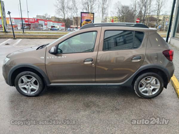 Brown Dacia Sandero 2019 in Tartu, with an engine capacity of 0.90 L and mileage of 104 thousand km for 6290 €, photo 6 on AUTOMOTO.COM.LV