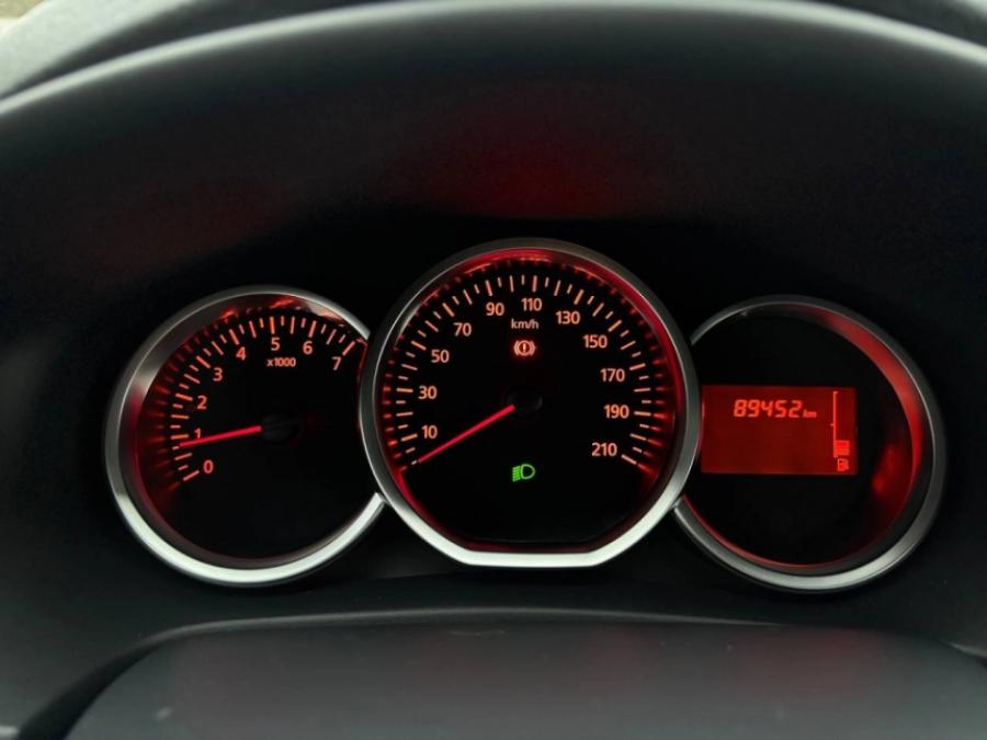 Brown Dacia Sandero 2019 in Riga, with an engine capacity of 0.90 L and mileage of 89 thousand km for 8550 €, photo 6 on AUTOMOTO.COM.LV