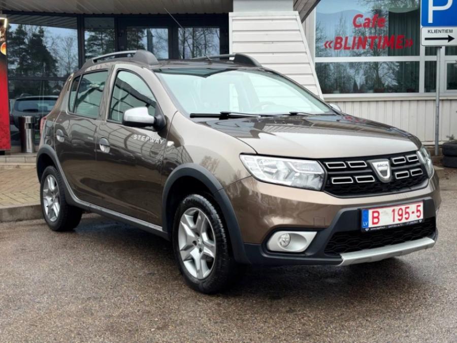 Brown Dacia Sandero 2019 in Riga, with an engine capacity of 0.90 L and mileage of 89 thousand km for 8550 €, photo 8 on AUTOMOTO.COM.LV
