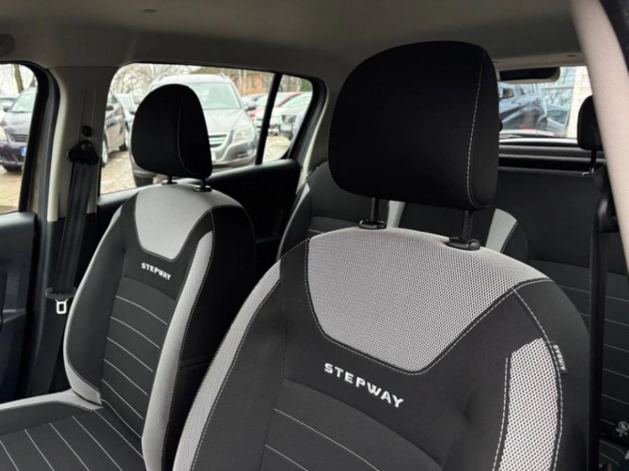 Brown Dacia Sandero 2019 in Riga, with an engine capacity of 0.90 L and mileage of 89 thousand km for 8550 €, photo 11 on AUTOMOTO.COM.LV