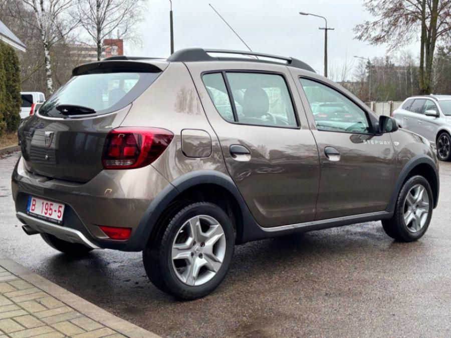 Brown Dacia Sandero 2019 in Riga, with an engine capacity of 0.90 L and mileage of 89 thousand km for 8550 €, photo 12 on AUTOMOTO.COM.LV