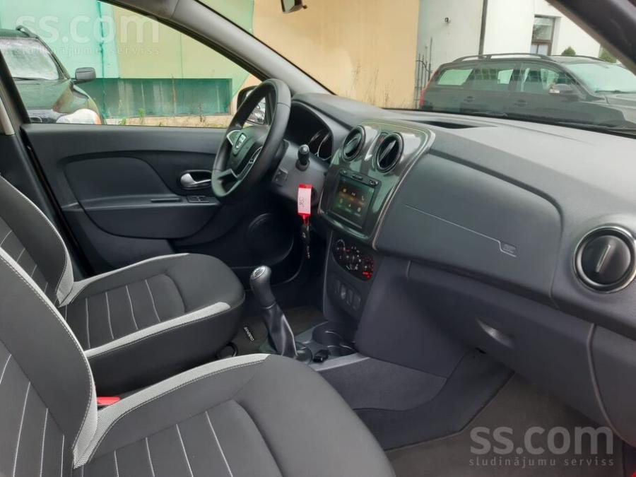 Brown Dacia Sandero 2019 in Daugavpils, with an engine capacity of 0.90 L and mileage of 0 thousand km for 8150 €, photo 21 on AUTOMOTO.COM.LV