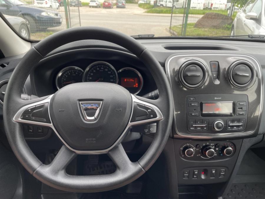 Brown Dacia Sandero 2020 in Riga, with an engine capacity of 0.90 L and mileage of 81 thousand km for 5900 €, photo 16 on AUTOMOTO.COM.LV