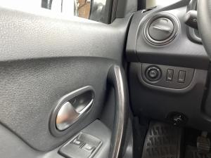 Brown Dacia Sandero 2020 in Riga, with an engine capacity of 0.90 L and mileage of 81 thousand km for 5900 €, photo 20 on AUTOMOTO.COM.LV