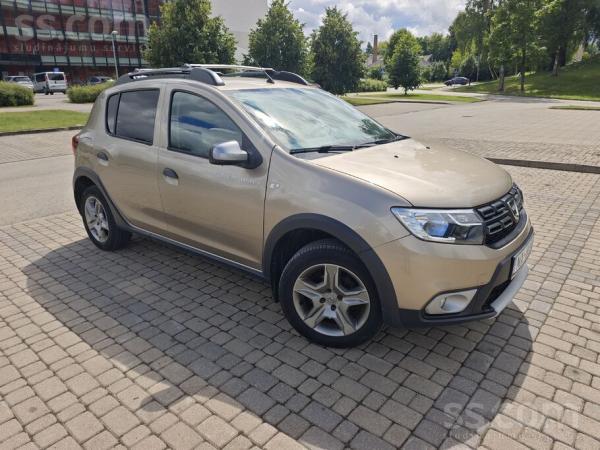 Brown Dacia Sandero 2020 in Rezekne, with an engine capacity of 1.00 L and mileage of 60 thousand km for 5900 €, photo 2 on AUTOMOTO.COM.LV